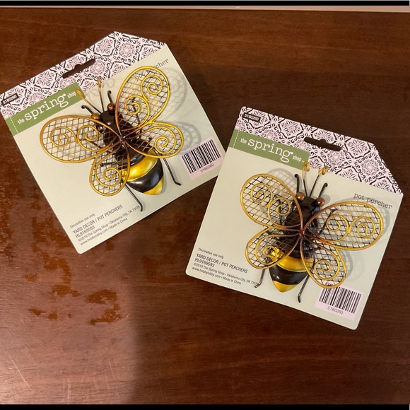 Accents | Bumble Bee Flower Pot Percher Decor | Poshmark